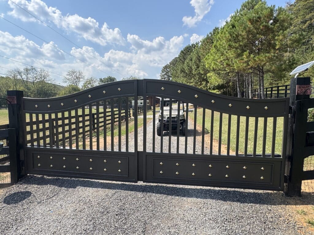 Custom Iron Gates for Georgia Homes: Designs That Make an Entrance ...